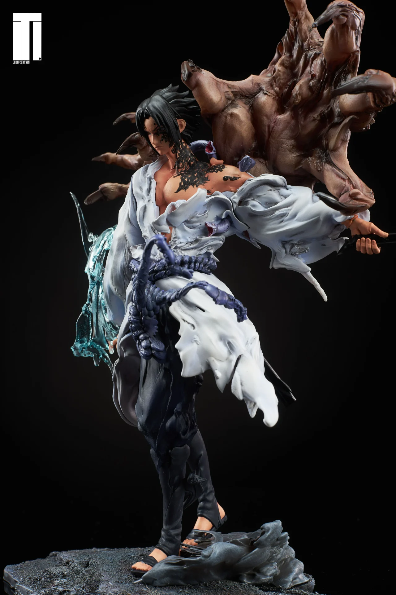 This Sasuke Brings a Dark Edge to Naruto - GKLOOP