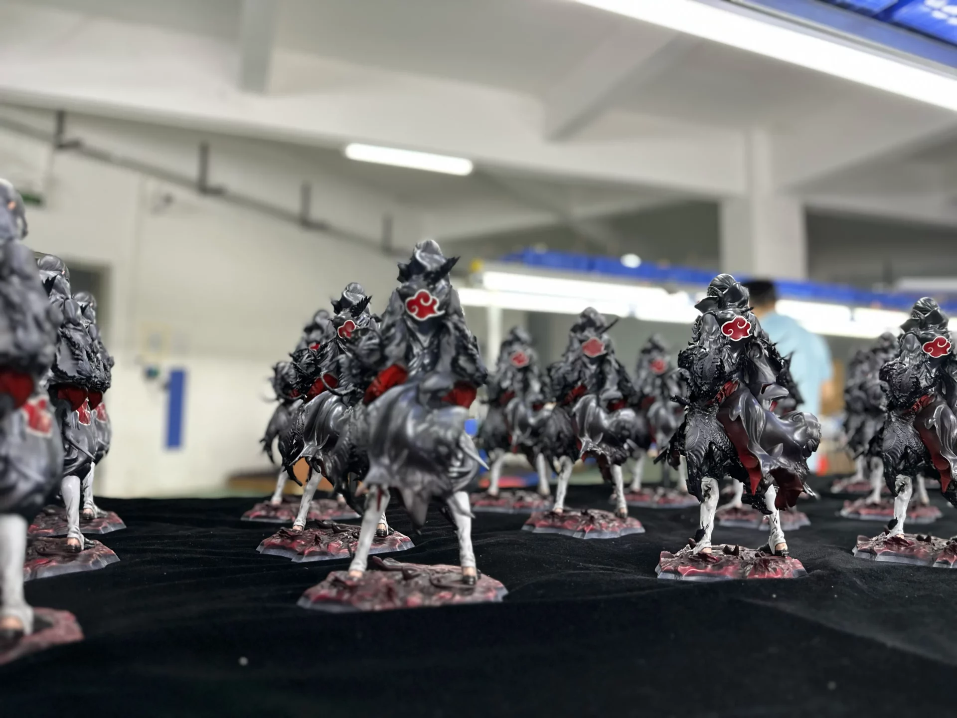 PRODUCTION UPDATE: IRON CURTAIN STUDIO ITACHI UCHIHA - GKLOOP