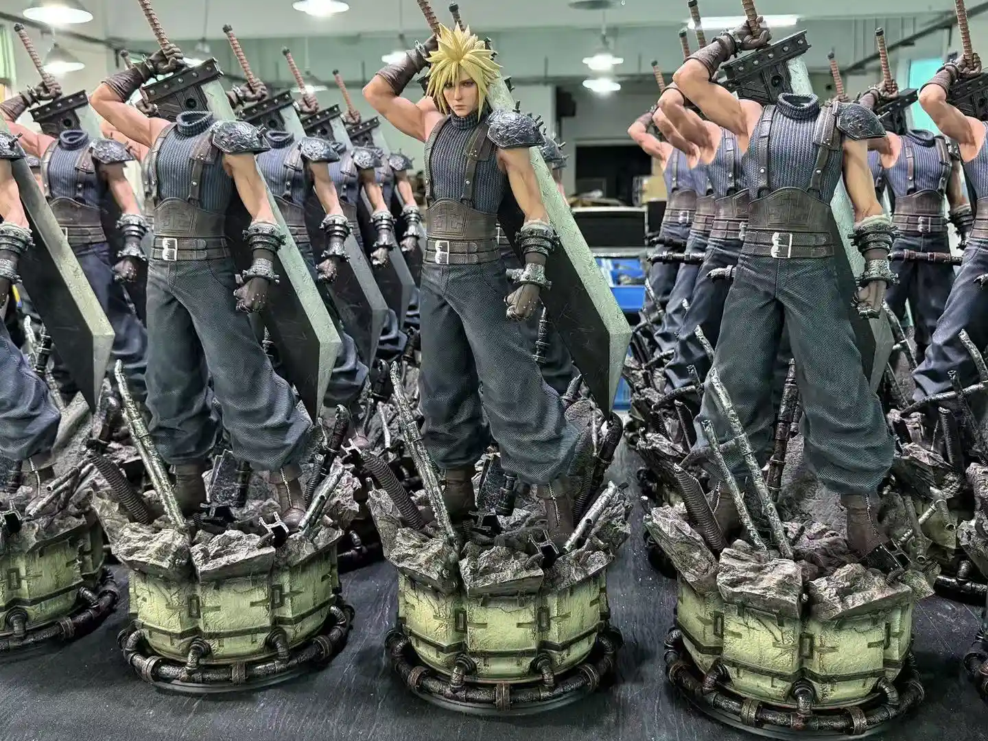 Production Update: Remake Ver. Cloud Strife - Joy Station Collection ...